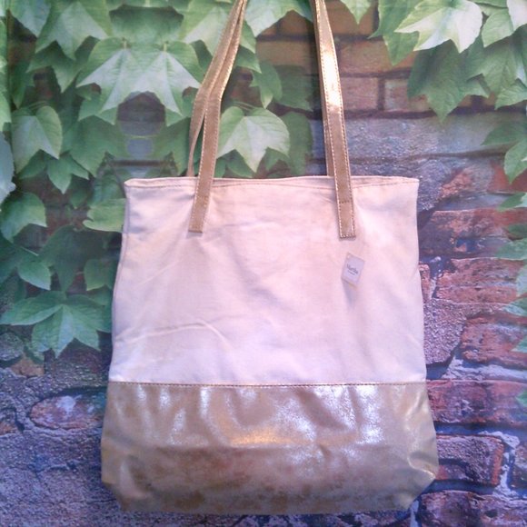 Martha Stewart | Bags | Martha Stewart Deluxe Beigegold Canvasfaux Leather Tote | Poshmark